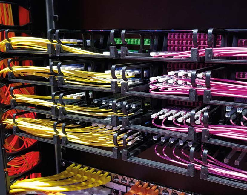 Data Center Cabling Comparison: Which Option Is Right for You? - PT ...